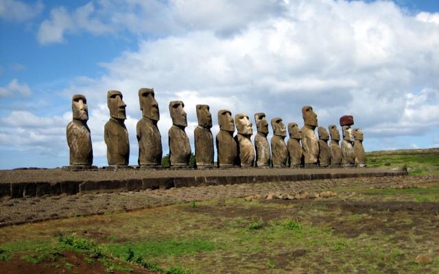 Climate Change Reveals New Moai Statue on Easter Island | Art & Object
