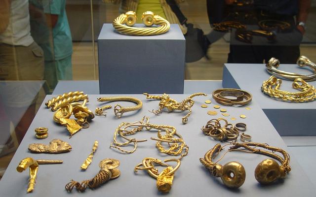 Exploring the British Iron Age: 7 Fascinating Found Objects | Art & Object